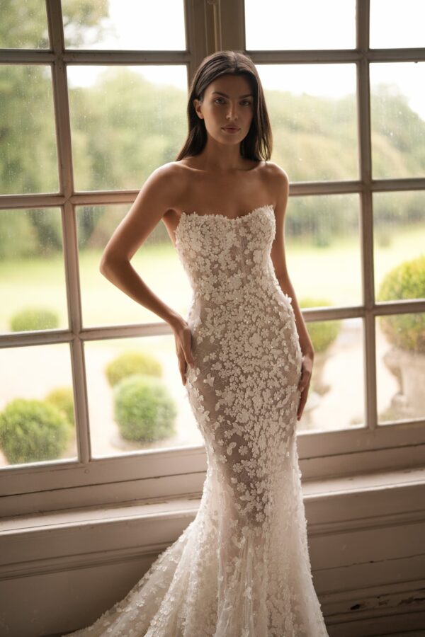 Millie - LEE PETRA GREBENAU