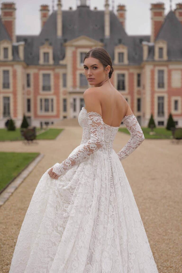 Lucia - LEE PETRA GREBENAU